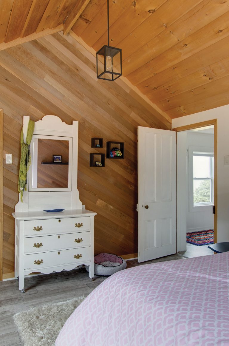 A Saltbox Cabin by the Sea – Home & Cabin